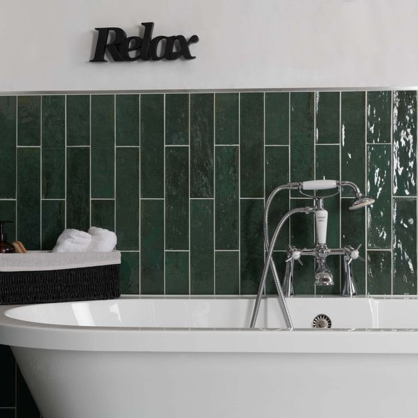 Lume Green Porcelain Tiles: Subtle Modern Finish for Your Bathroom ...